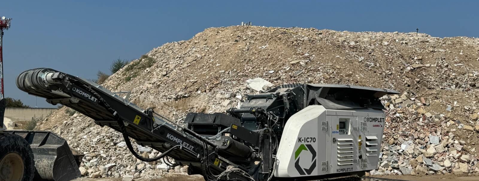 What Happens Inside a Rock Crusher? A Practical Explanation for ...